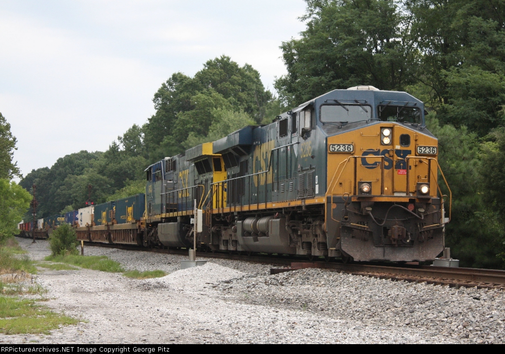 CSX 5236 at White Marsh, MD